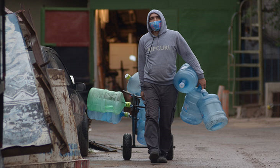 La revolución de los baldes | Marina García en Tiempo Argentino - UNGS
